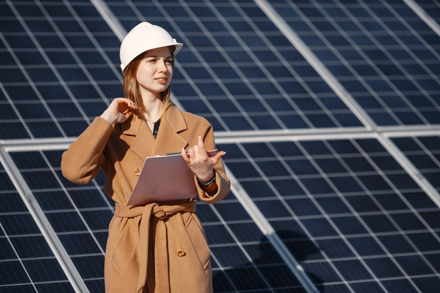Women in Solar: Breaking Barriers and Shining Bright – Outright Solar ...